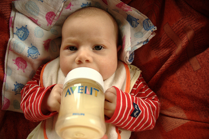 Leches infantiles: leches de confianza - Bebé feliz